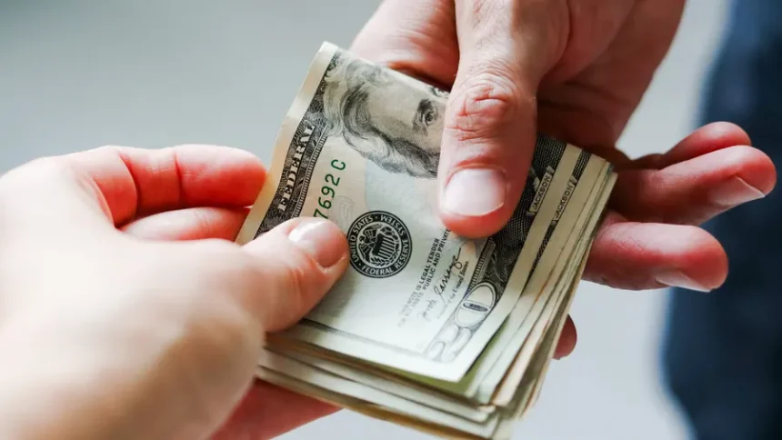 How Much Should You Tip Movers: Moving Tipping Guide 2026